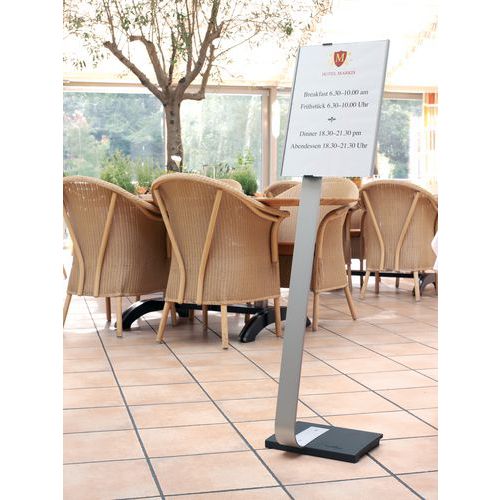 Informationstafel auf Ständer Info Sign Stand® - Manutan.de
