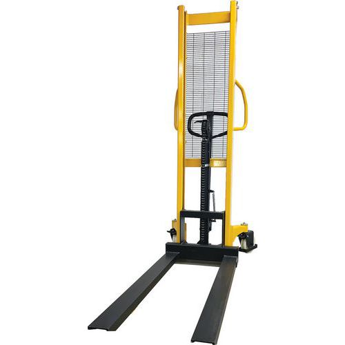 Manueller Gabelstapler - Tragkraft 500 kg - Manutan Expert - Manutan.de